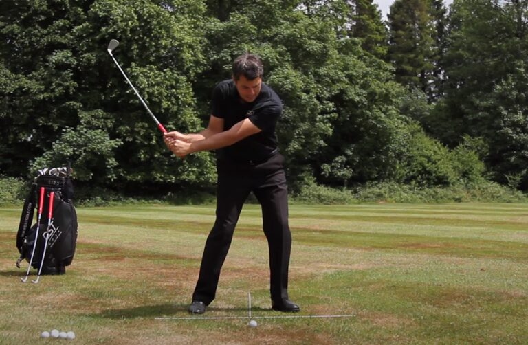 How To Pivot In The Golf Swing (And Why It's So Important!) - Awga